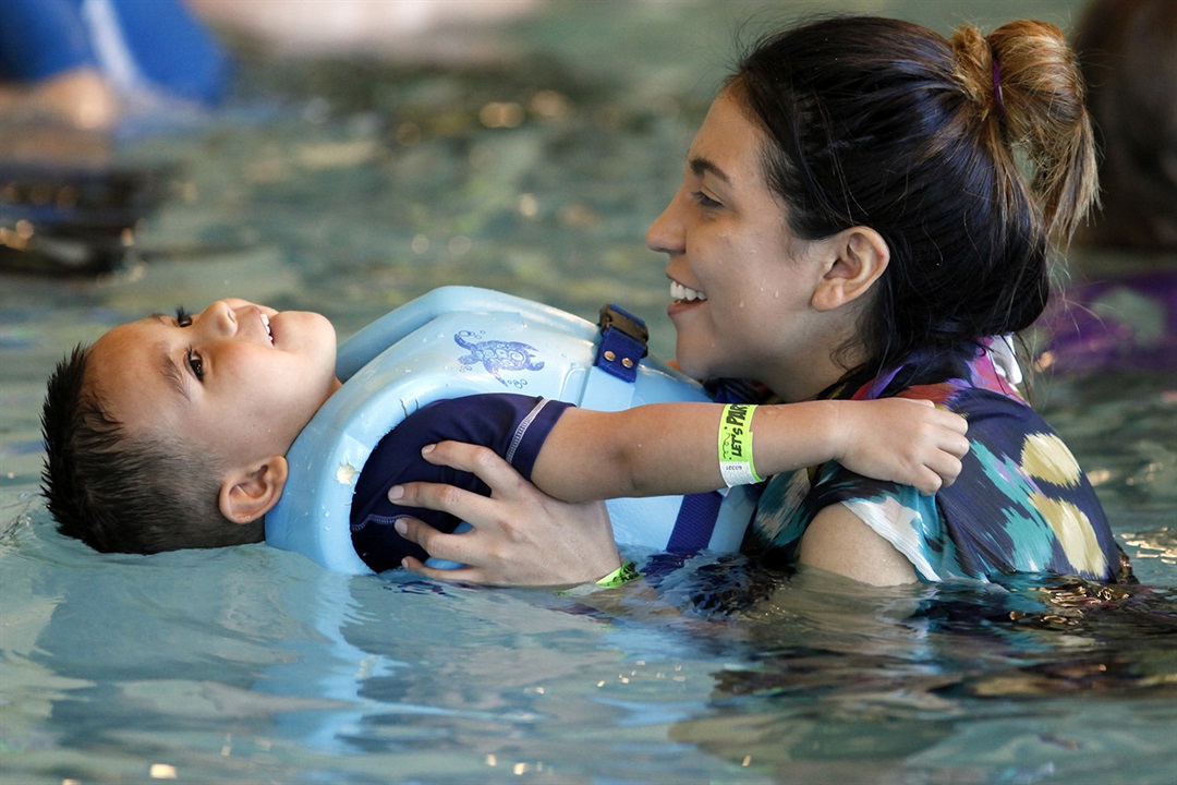 Senior Portrait Pool Clothes